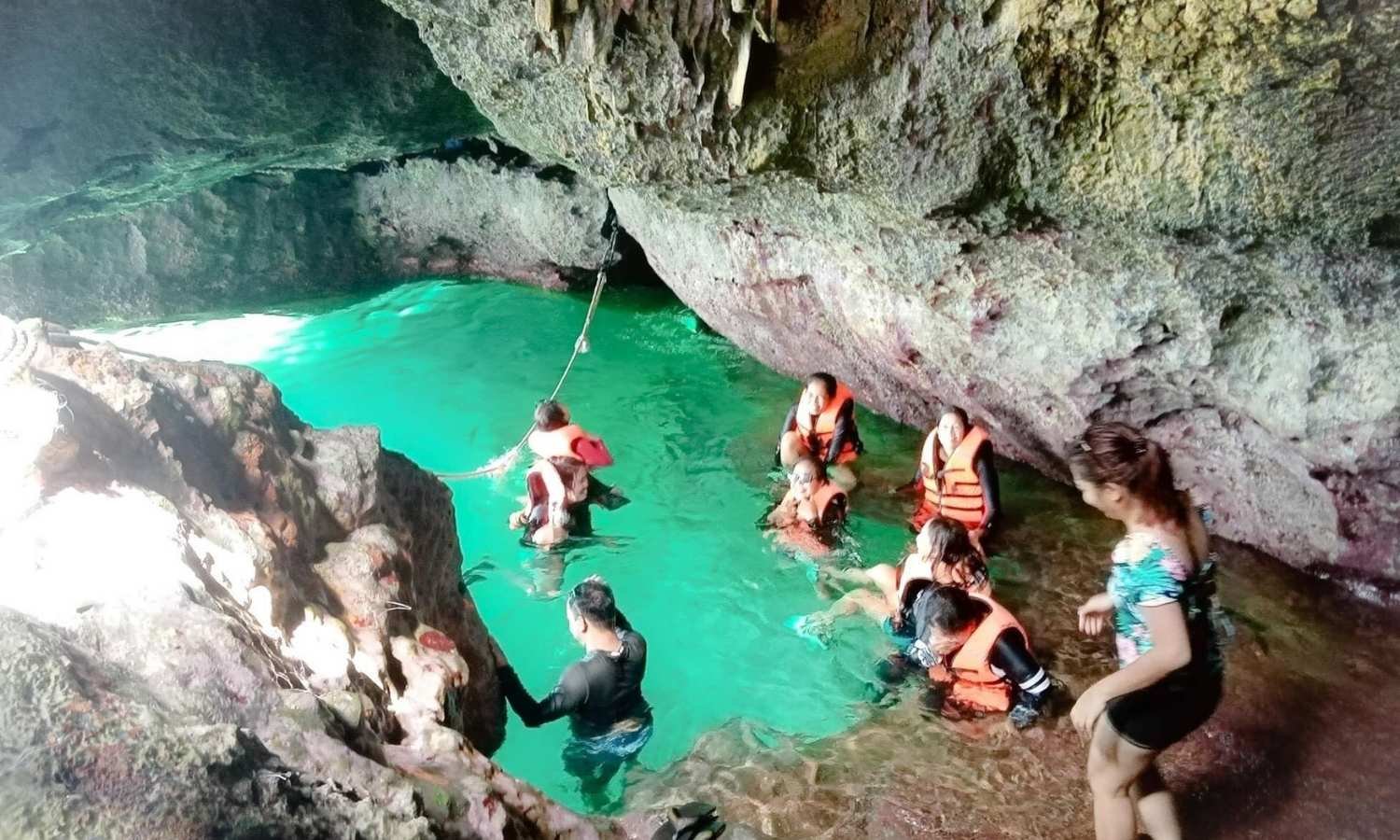 Crystal Cove Island, Philippines - The Secret Utopia Crystal Cove Island, Philippines - The Secret Utopia